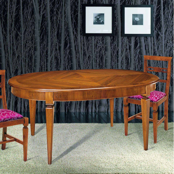 Tavolo ovale intarsiato allungabile, legno massello, 170x110 a 290x110 Tavolo ovale intarsiato allungabile, legno massello, 170x110 a 290x110